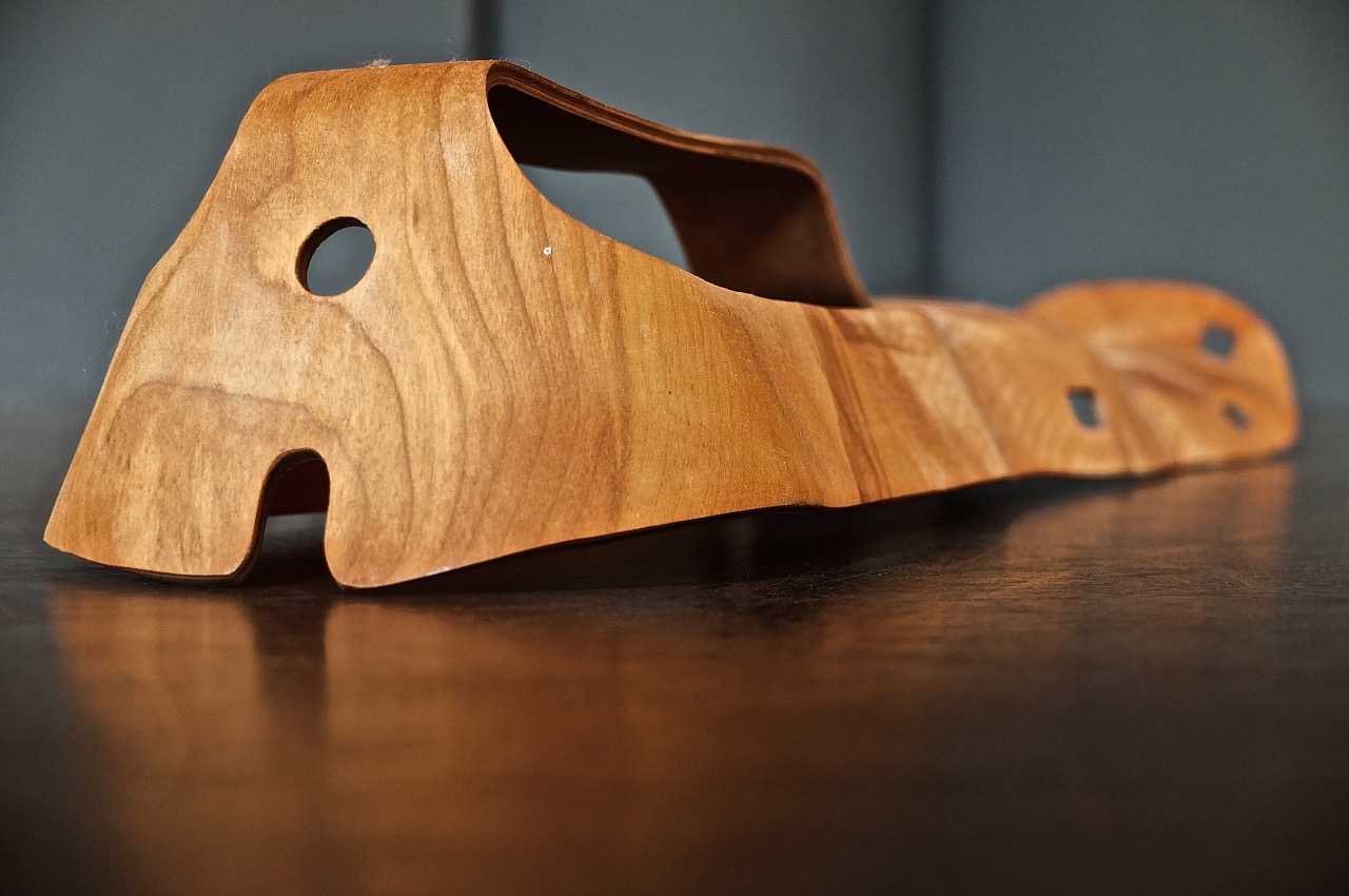 Eames Molded Splint. | antibeige